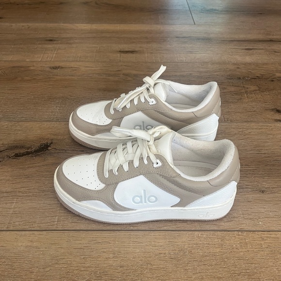 ALO Yoga | Shoes | Alo Womens Recovery Mode Sneakers 65 | Poshmark